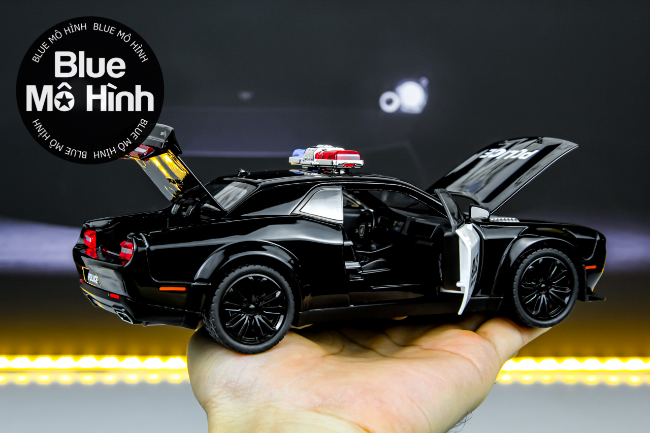 Xe mô hình Dodge Challenger SRT Hellcat Police 1:24 Cảnh sát - Blue Mô Hình