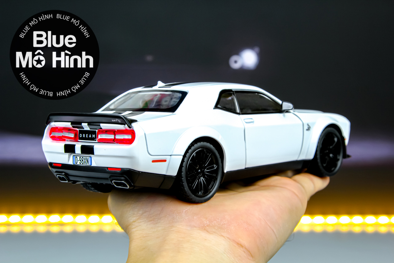 Xe mô hình Dodge Challenger SRT Hellcat 1:24 - Blue Mô Hình